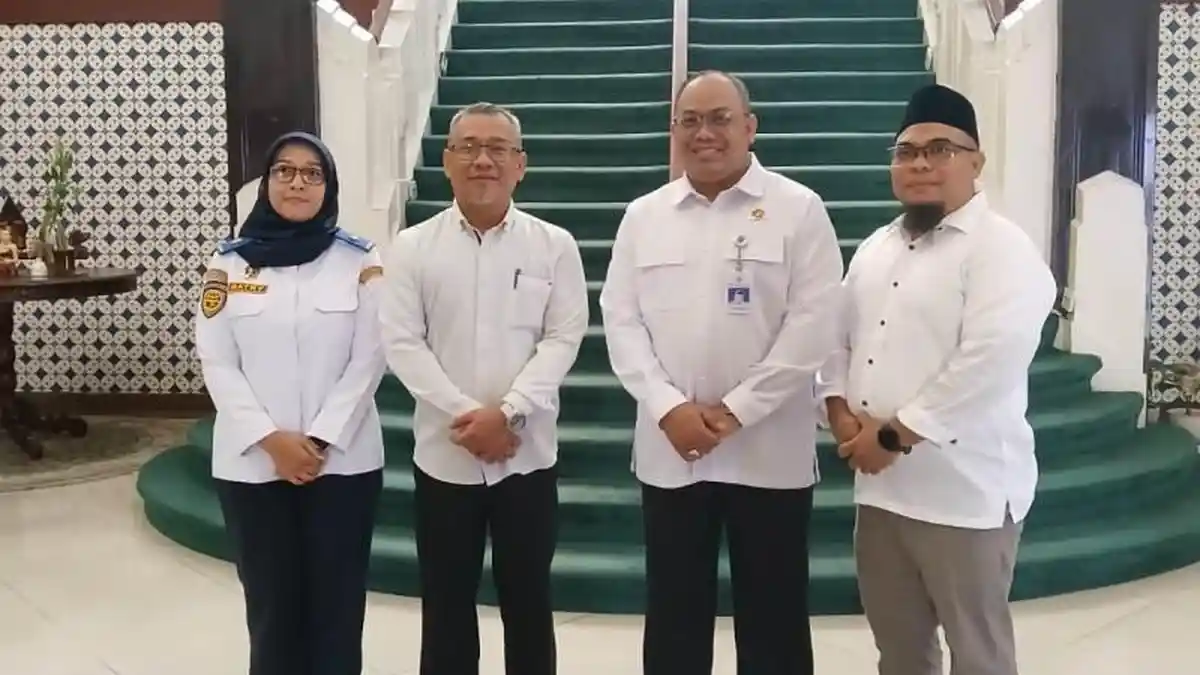 Pemko Dumai Paparkan Pengembangan Terminal Peti Kemas dan Bantuan Bus ...