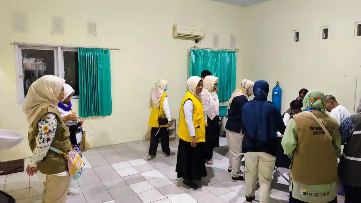 Baharuddin JCH Soppeng Dirujuk ke RS Wahidin Makassar, Maleha Dirawat ...