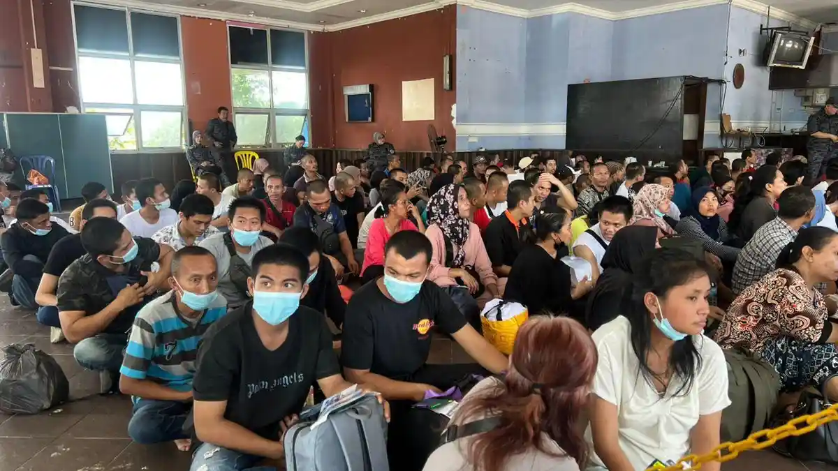 129 PMI Dideportasi dari Malaysia lewat Batam, Sempat Jadi Tahanan ...