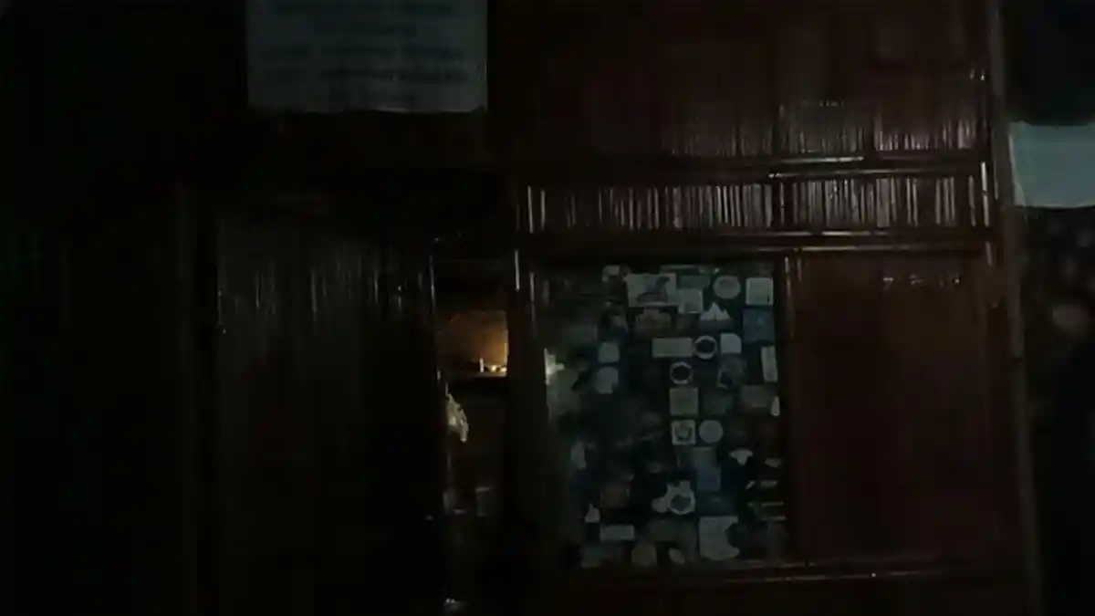 Kampung Dekat Rumah Prabowo Masih Gelap Belum Teraliri Listrik PLN, Bahlil Siap Jadi 'Menteri ...