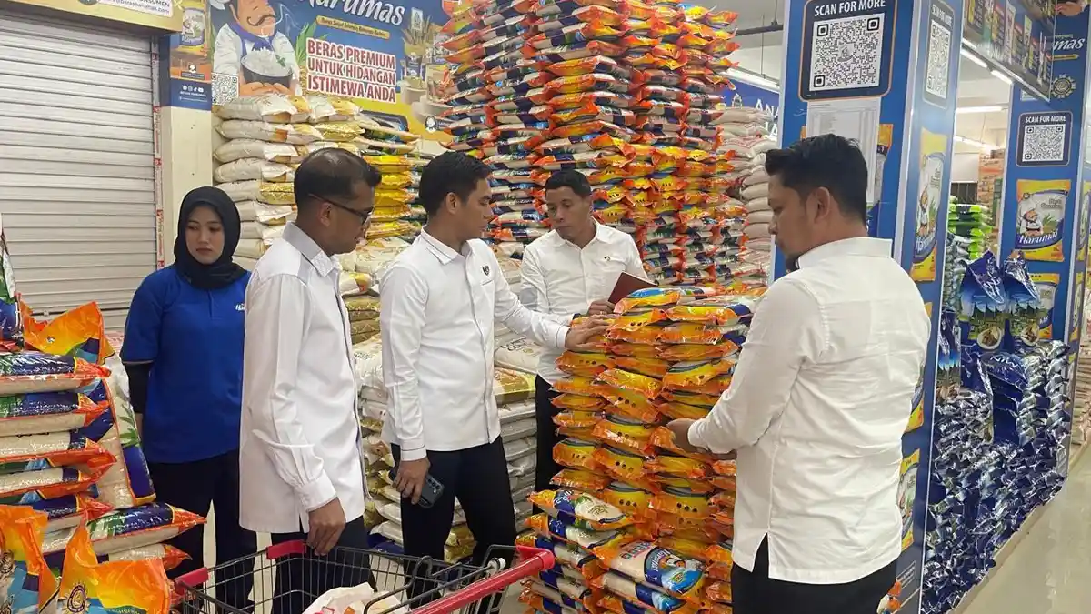 Polda Kepri Cek Harga Beras di Batam, Stok Aman, Ada yang Jual di Bawah ...
