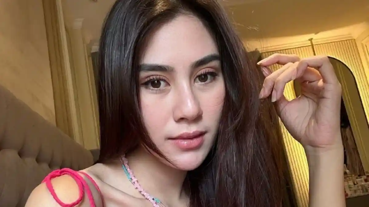 Syahnaz Sadiqah Asyik Main Tenis saat Chat Mesra dengan Rendy Kjaernett ...