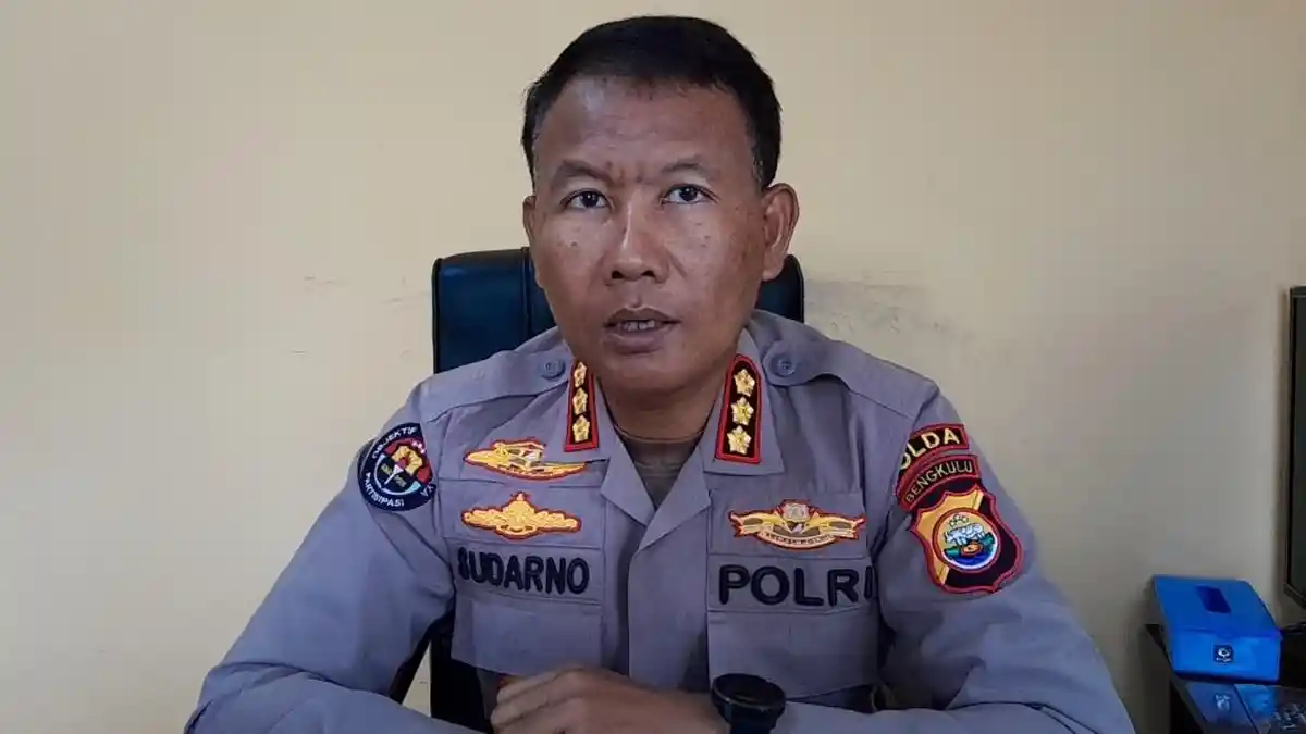 Viral Video Oknum ASN Diduga Pungli di Pantai Panjang, Begini Respon ...