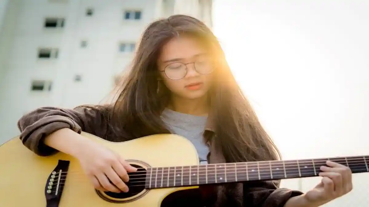 Chord Gitar dan Lirik Lagu "Peri Cintaku" oleh Ziva Magnolya: Kisah ...