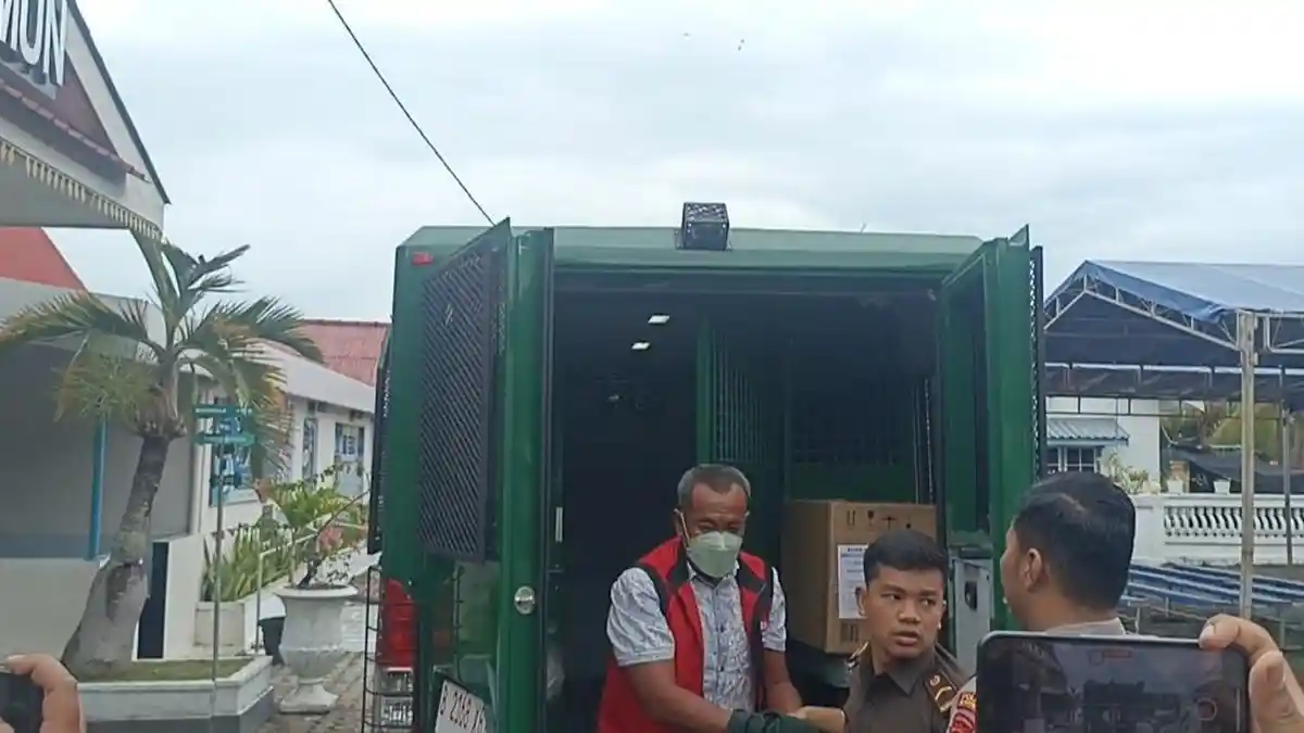 Jadi Tersangka Korupsi, Mantan Kades Sanglar di Karimun Rugikan Negara ...