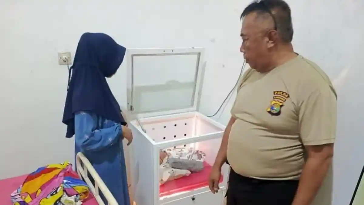 Bayi Perempuan Dibuang di Lubang Bekas Septic Tank di Tanggamus ...