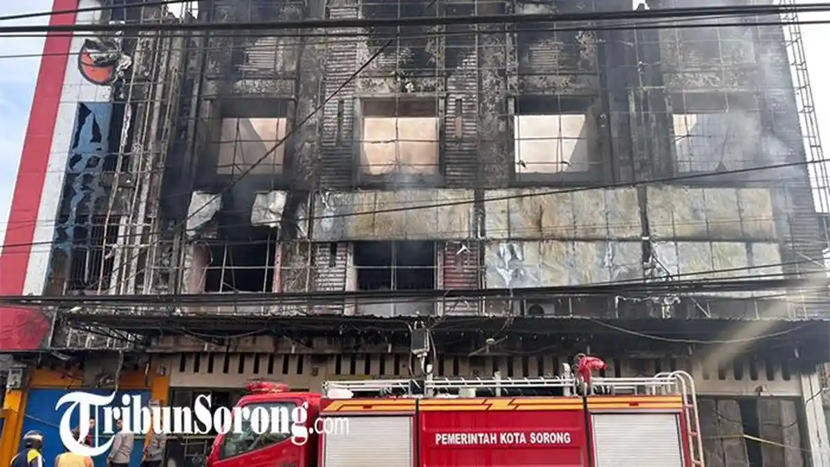 5 Fakta Swalayan Senyum 5000 Sorong Terbakar: Pemicu, Kerugian Tembus ...
