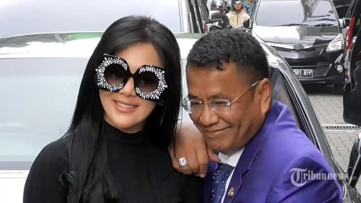 Ini Rahasia Hotman Paris Miliki Puluhan Villa hingga Kerap Dikelilingi Wanita Cantik dan Seksi ...